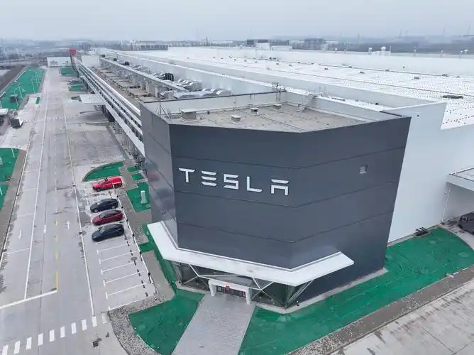 特斯拉中国工厂启动FSD无监督技术，自动驾驶工厂物流实现“零接管”-CarMeta